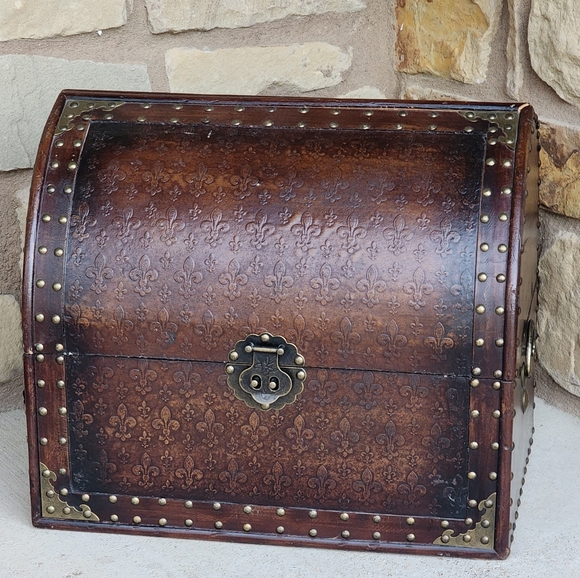 Accents | Vintage Style Decorative Wooden Hinged Chestjewelry ...